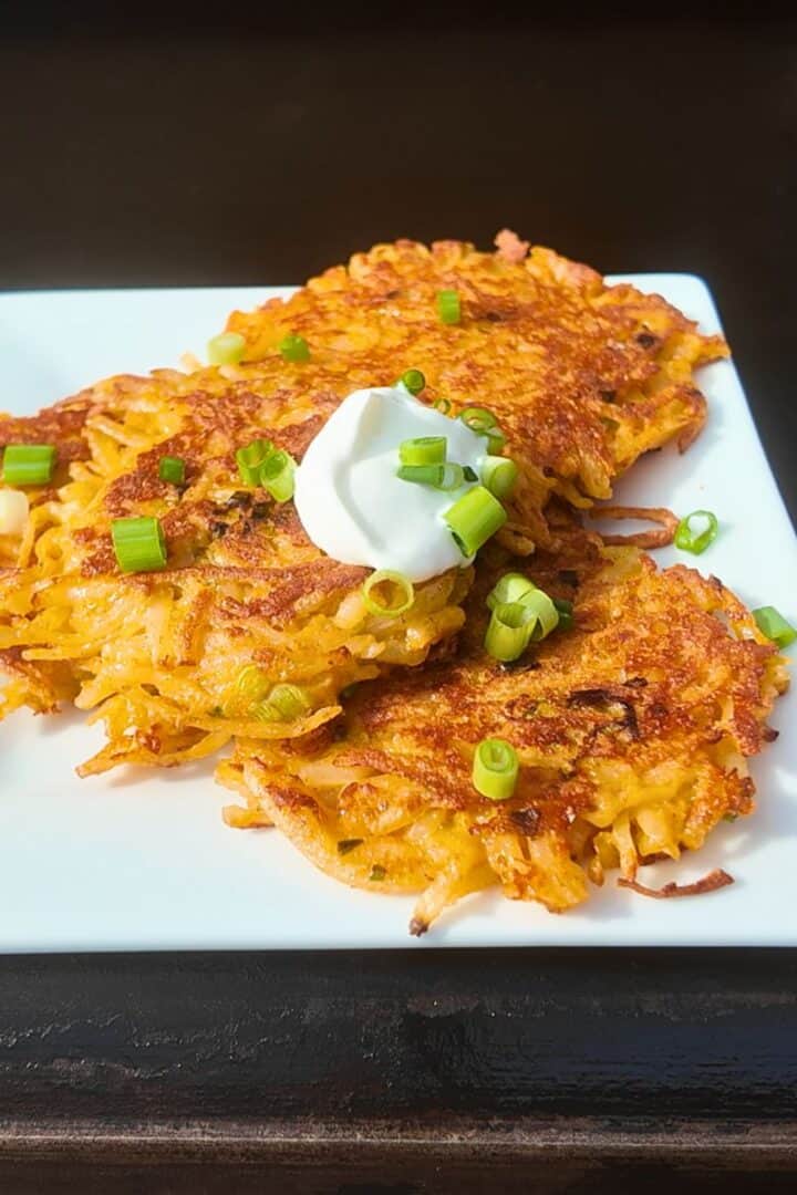 Hash Brown Omelet on the Blackstone Griddle (Perfect for Beginners ...
